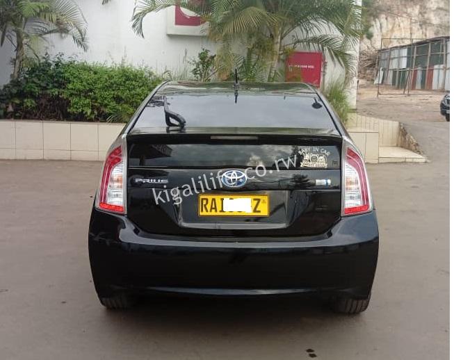 Fuel-Efficient 2012 Prius – Automatic, Excellent Condition